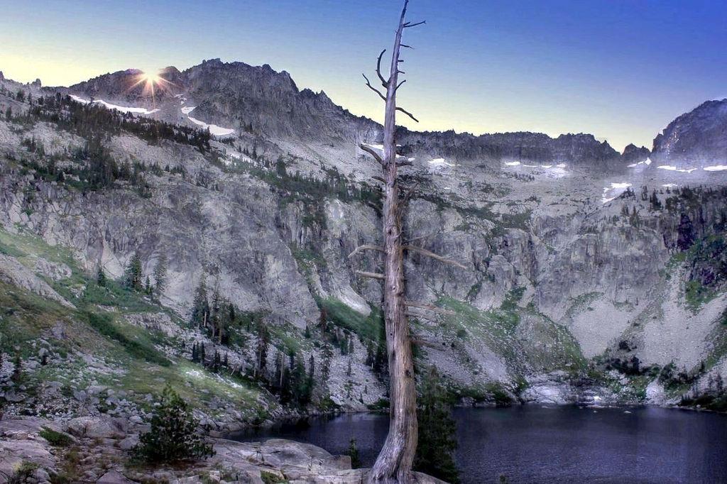 5 Lakes Trail | Tahoe Rental Company